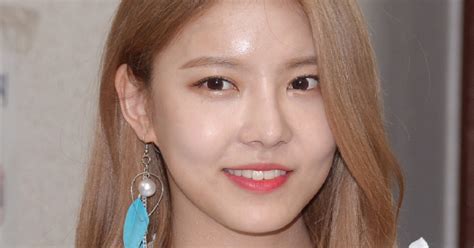 구구단 나영 투표하세요