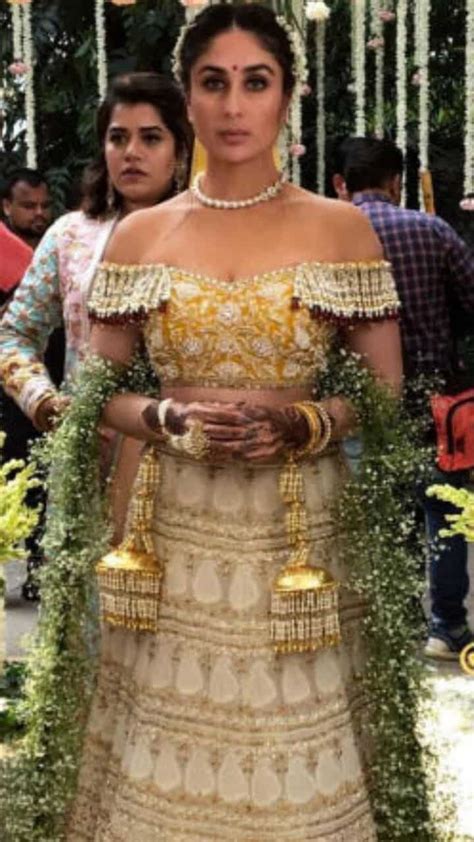 Kareena Kapoor 3 Idiots Wedding Dress