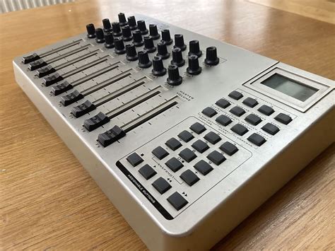Evolution U Control Uc 33 Midi Controller Silver Silver Reverb