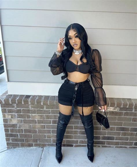 Classy Baddie Concert Outfits For Women