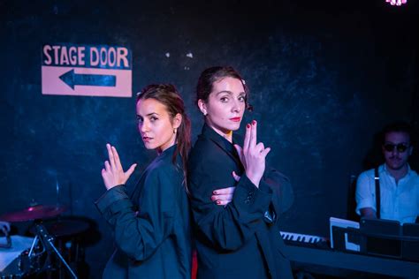 Two Ladies La Bella Bimba At Barons Court Theatre Canal Cafe Theatre