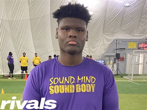 Nathaniel Johnson 2024 Offensive Tackle