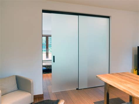 Стеклянные раздвижные перегородки - монтаж под ключ | СК "Орион"