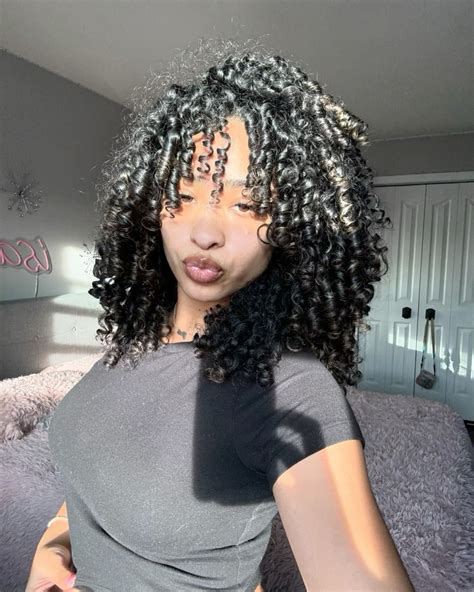 Pin By Mayi Sotelo On Guardado Rápido Pretty Hairstyles Curly Hair