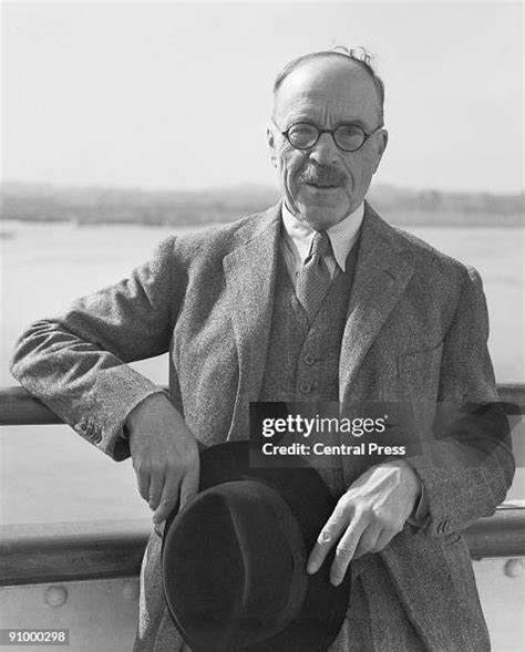 English Chemist Sir Henry Tizard Chairman Of The Aeronautical News