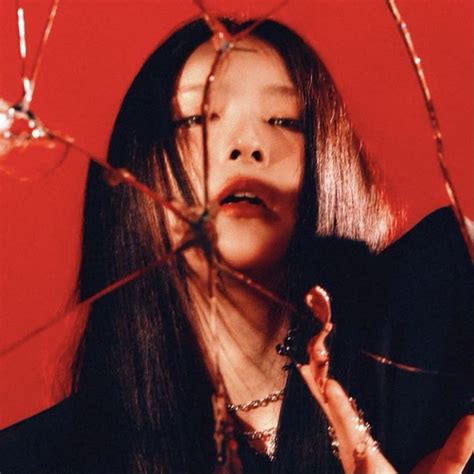 Seulgi Icons Photography Poses Portrait Photography Red