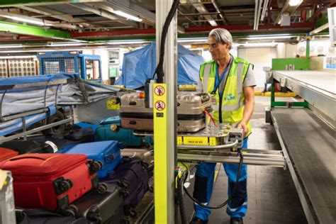 Schiphol Tests Three Baggage Lifting Aids To Lighten Workload Passenger Terminal Today