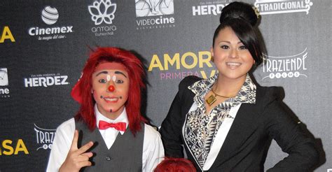 Gomita Consiguió Nuevo Novio Menor Que Ella Y De Otro País La Vibra