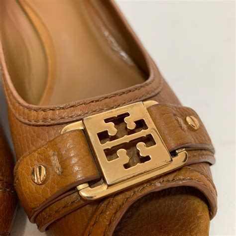Tory Burch Carnell Tan Leather Peep Toe Wedges Pre Loved Secret