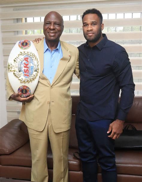 Sportkickboxing Bamba Cheick Daniel Reçoit Livoirien Fabrice Daligôzô Gnédré Trois Fois