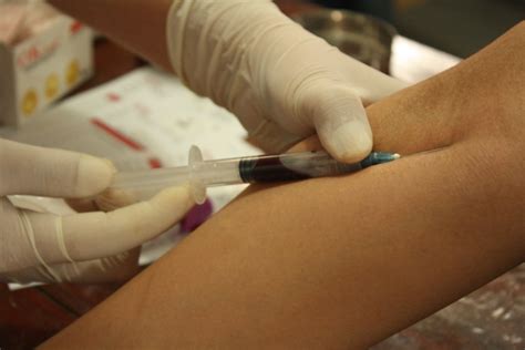 Sampling Darah Analis Smk Bantul