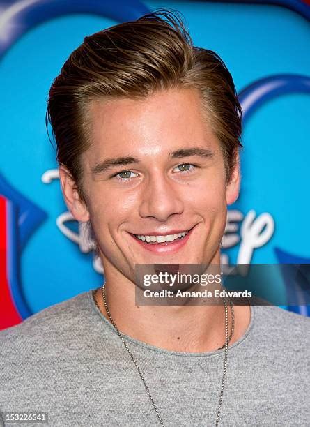 Luke Benward 2012 Photos And Premium High Res Pictures Getty Images