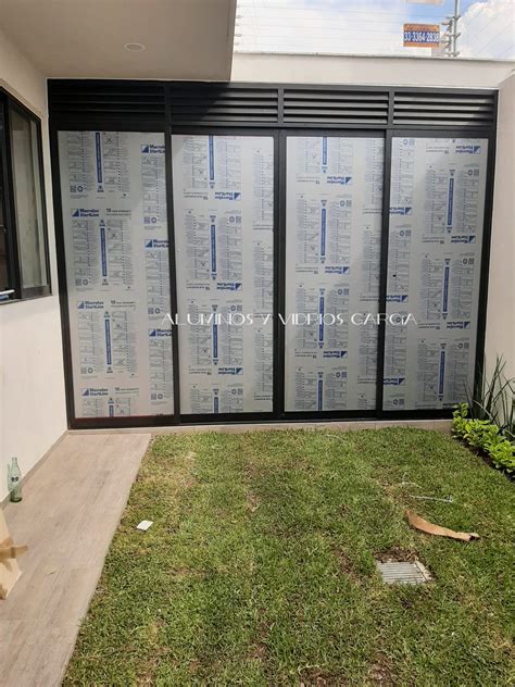 Ventanal De Cuatro Hojas Aluminios Y Vidrios García