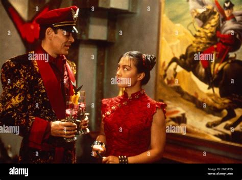 Street Fighter From Left Raul Julia Ming Na Wen 1994 Ph Jim