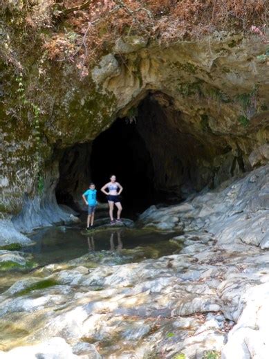Natural Bridges Cave And Hiking Trail In Vallecito California