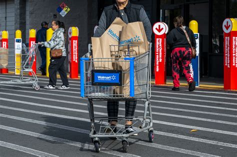 Walmart Shopping Carts Left In Wrong Place Will Trigger 100 Fines