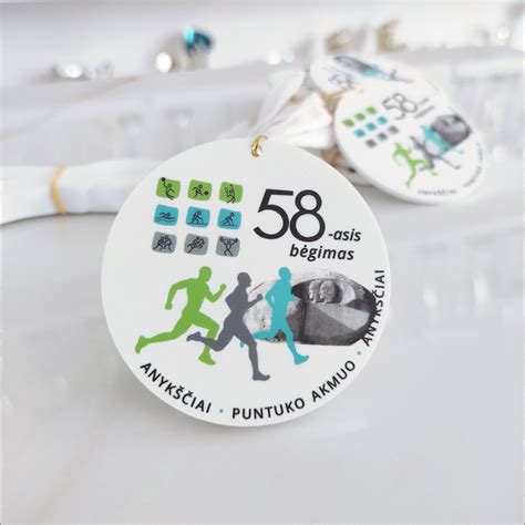 Custom Made Plexiglass Medals Personalized Painted Acrylic Medals Uv