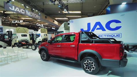 Media Jac Motors