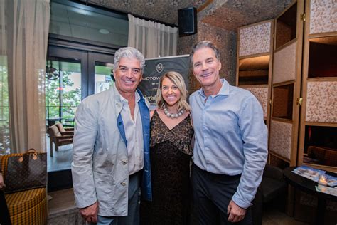 Proper Hospitality Hosts An Elegant Happy Hour To Debut Miami