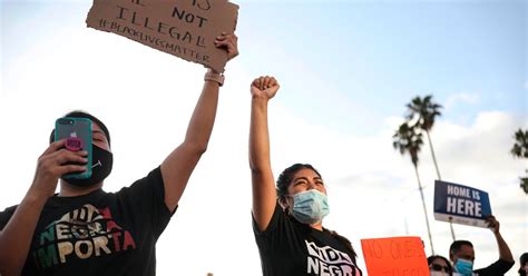 Judge Orders U S To Close Daca Program To New Applicants Calling It Illegal Cbs News