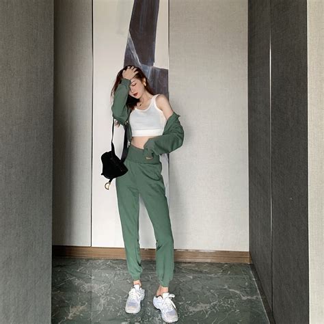 Xanh Rêu Phối Với Màu Gì để Bạn Có Những Outfit đẹp Nhất Natoli