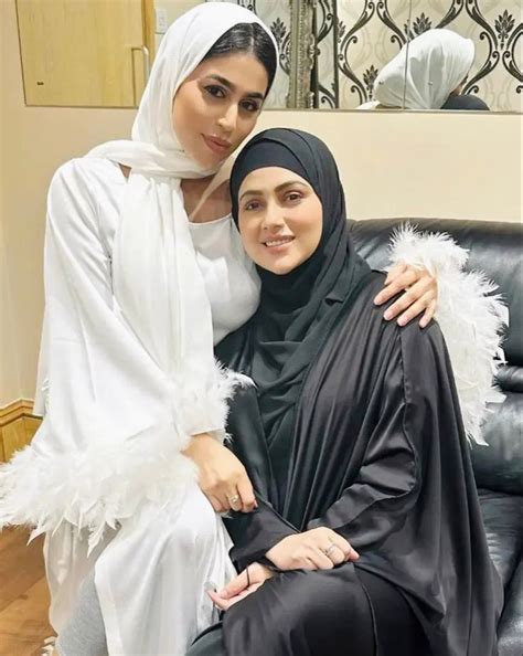 Sana Khan ️ Beautiful Women Naturally Muslim Fashion Hijab Muslim Fashion Hijab Outfits