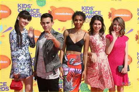 Nick Merico Rahart Adams Zoey Burger And More Thank Fans For Voting