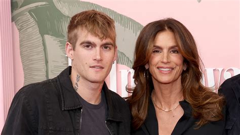 Cindy Crawfords Son Presley Gets Fans Talking With Appearance In
