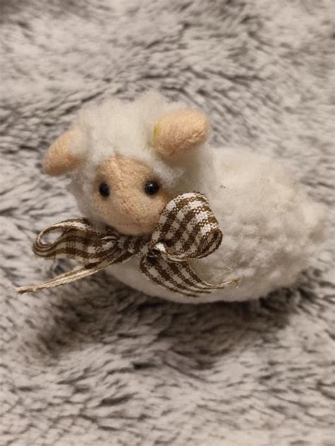 Dekoracije Plišana Ovčica