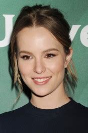 Bridgit Mendlers Hairstyles And Hair Colors Steal Her Style