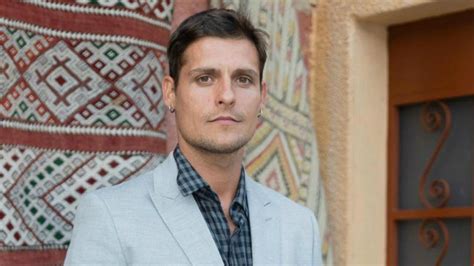 És Tu O Ator Violador Carloto Cotta Recebe Tratamento Hospitalar