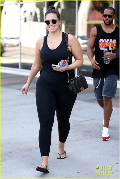 Ashley Graham Is Making Us Really Want To Go To The Gym Photo 3905301