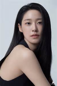 김설현 청순·섹시 베이글녀의 정석물오른 미모 헉스