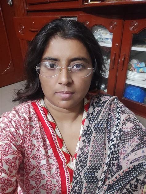 Hot Aunty