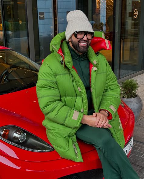 Николай Василенко 1 миллион просмотров благодарю вас за столь щедрое внимание ко мне 1