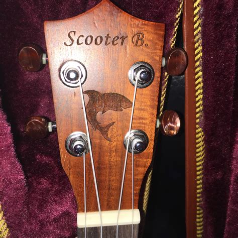 Ukulele Ray Bittin By Shark Limited Edition Scooter B Solid Koa