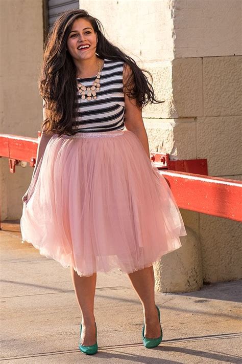 20 Pink Outfit Ideas For Plus Size Women For Chic Look