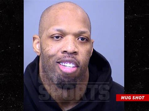 Terrell Suggs Starbucks Dispute Video Shows Ex Nfl Star Brandishing Gun