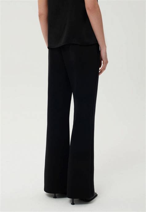 Брюки Glvr Exclusive Online цвет черный Xd001xw00mpg — купить в интернет магазине Lamoda