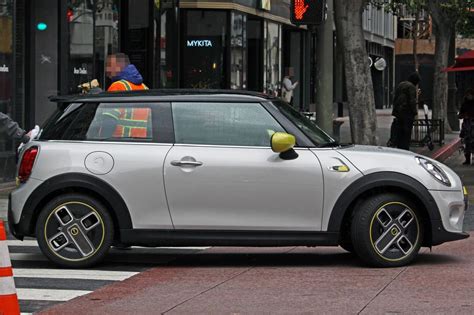 Exclusive Mini Cooper S E Pricing Battery Specs And Other Details