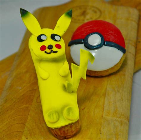 Pikachu Eclair And The Pokemon Ball Puff Pastry Pokemongo Pokemonpastries Pitchounbakery