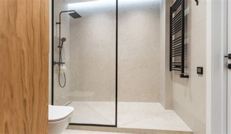 10 Stylish Bathroom Glass Partition Ideas