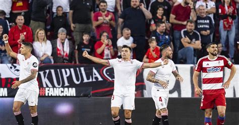 El Sevilla Confirma El Traspaso Del Lateral Argentino Marcos Acuña A