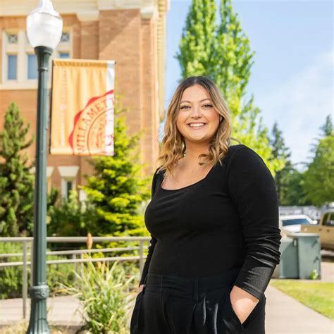 Carly Dederick Jd25 Willamette Stories And Campus Voices