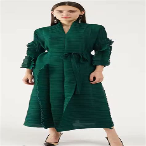 محلي فستان مايكا مناسب للجميع المقاسات بتصميم عصري