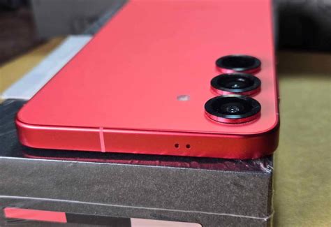 Galaxy S25 Plus สีพิเศษ Coral Red Ennxo