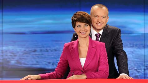 Na Moment Usedla Za Moderátorský Pultík I Dvojice Kristina Kloubková A