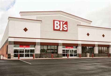 Become A Part Of The Canadian Country Giant Exploring Bjs Store