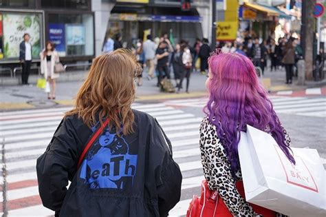 How To Hook Up In Tokyo Top Bars Clubs And Daytime Spots