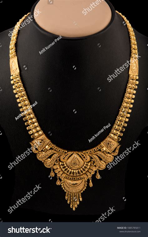 984 Gold Neckless 이미지 스톡 사진 및 벡터 Shutterstock